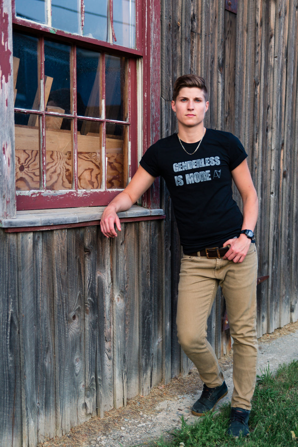 Genderless Is More | Crew Neck – Androgynous Fox